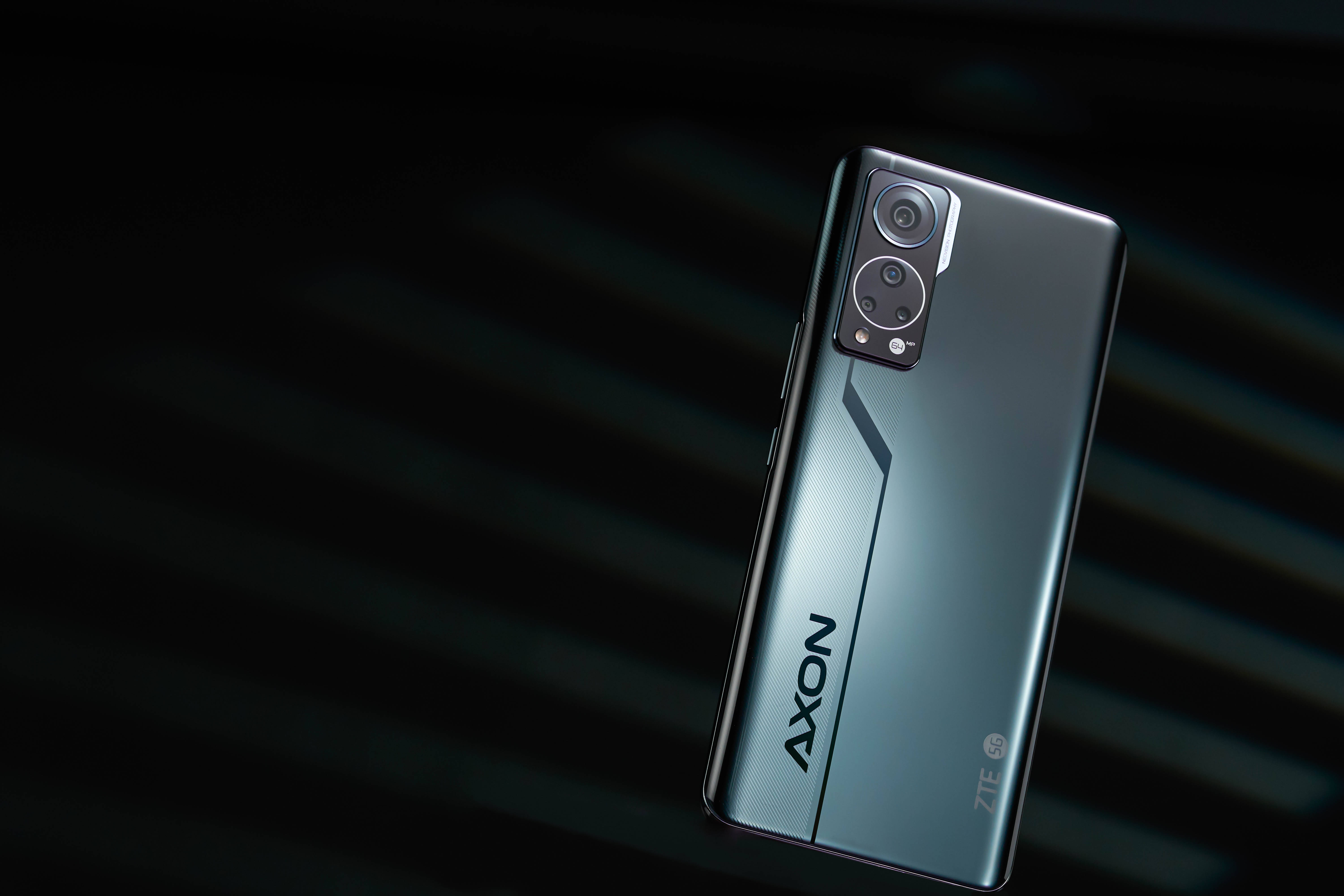 中兴Axon 30 5G图赏：搭载第二代屏下摄像技术-搜狐大视野-搜狐新闻