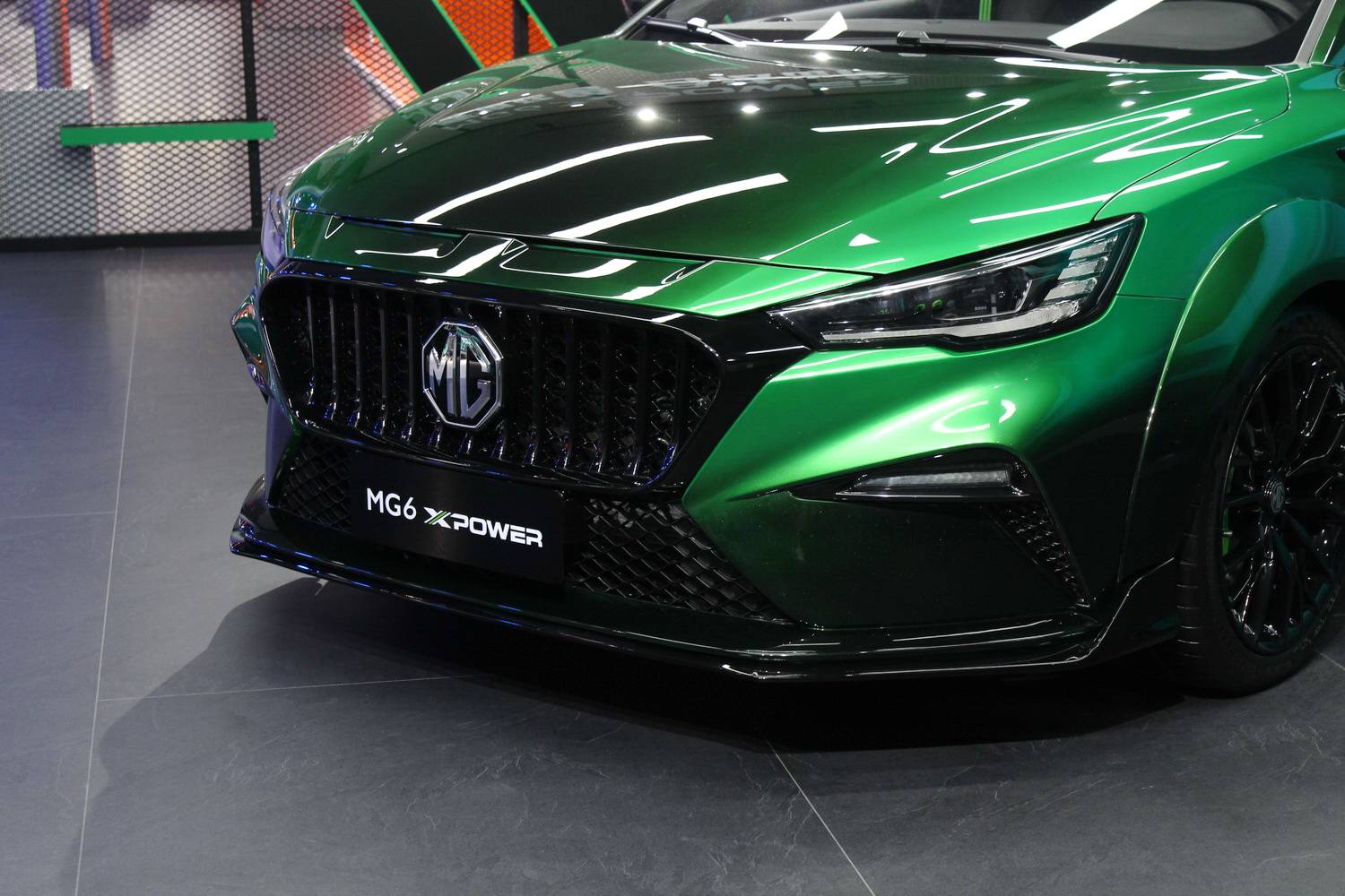 2021成都车展：MG6 XPOWER亮相/原厂改装可上路_应用