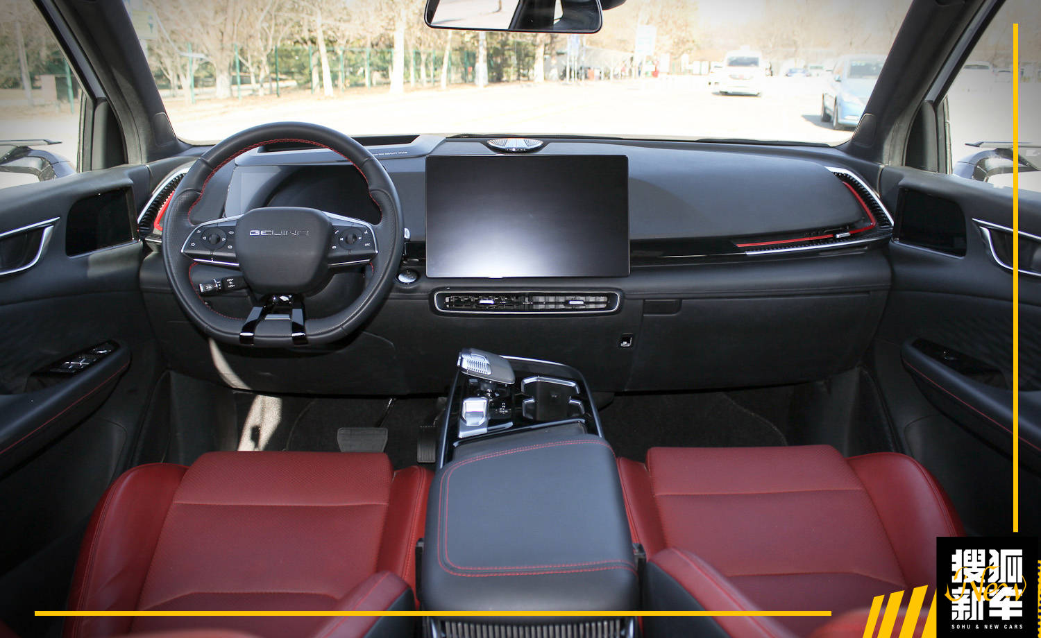 首款配鸿蒙车机的燃油SUV 实拍北京魔方试装车_搜狐汽车_搜狐网