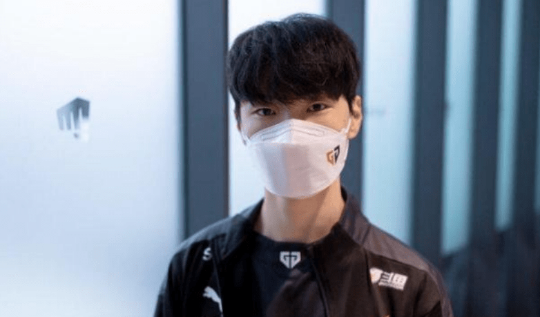 GEN首战2-0战胜DRX 赛后Chovy接受采访_比赛_Predwan_因为