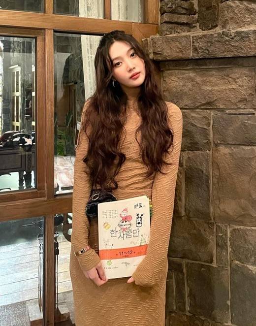 Joy晒近照秀美貌！穿紧身连衣裙大秀完美臀型_韩娱讯_velvet_郭明东