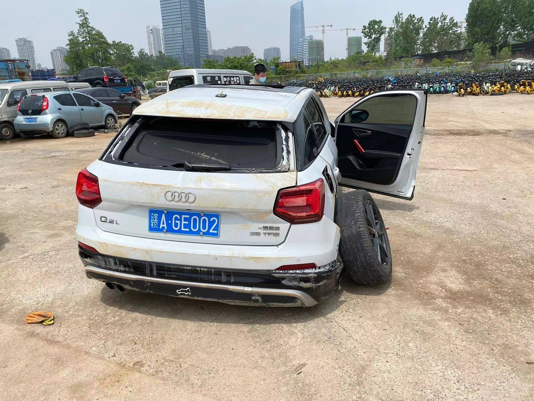 奥迪q2l被代驾撞报废，交警看了现场都摇头_搜狐汽车_搜狐网