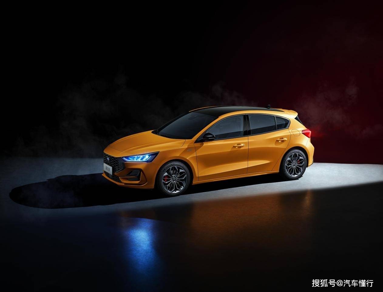 全新福特福克斯携三款高燃新色重装上阵 运动基因全线激活！_搜狐汽车_搜狐网