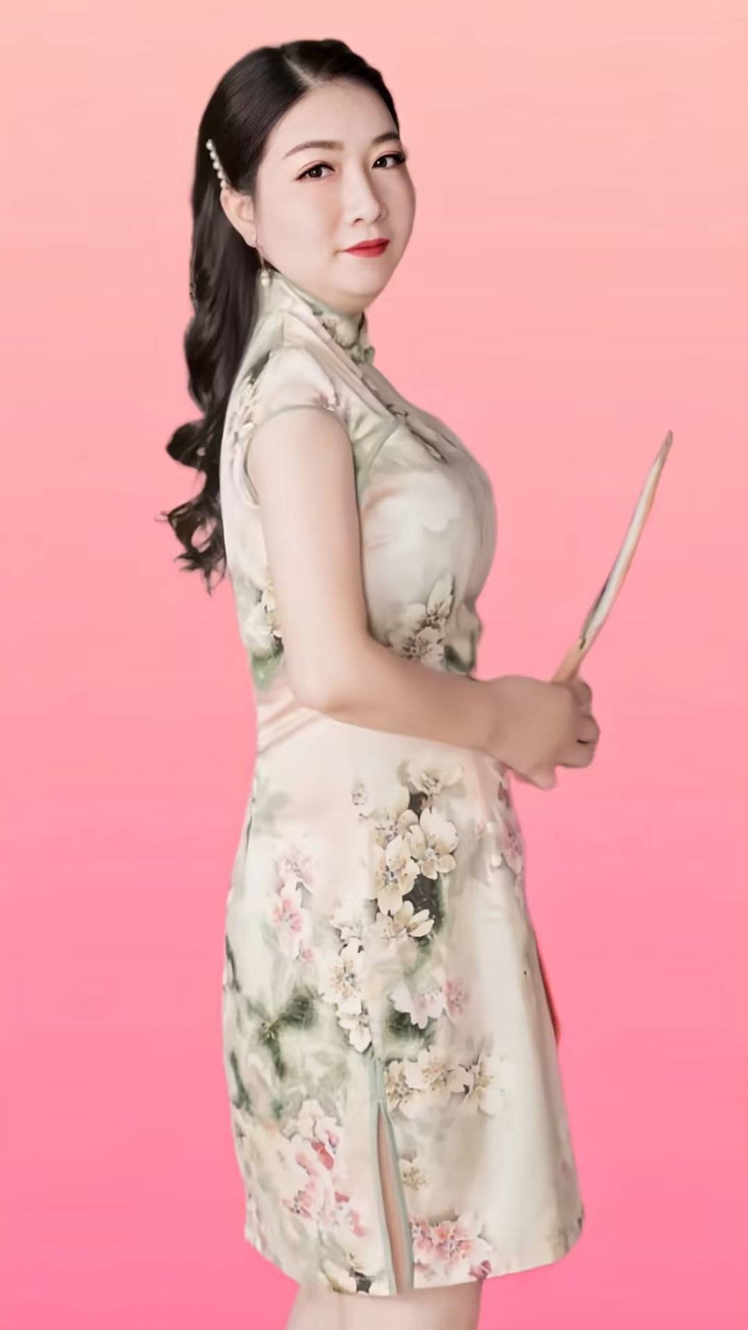 歌手石满巧照片,今生的往昔甜蜜的回忆。 搜狐大视野 搜狐新闻