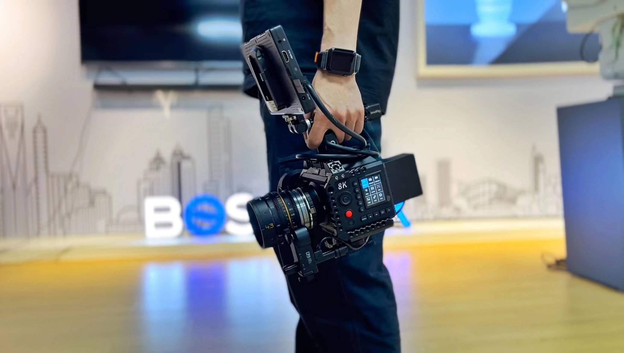 我人生中的第一台国产摄像机：能拍8K，还能......-搜狐大视野-搜狐新闻