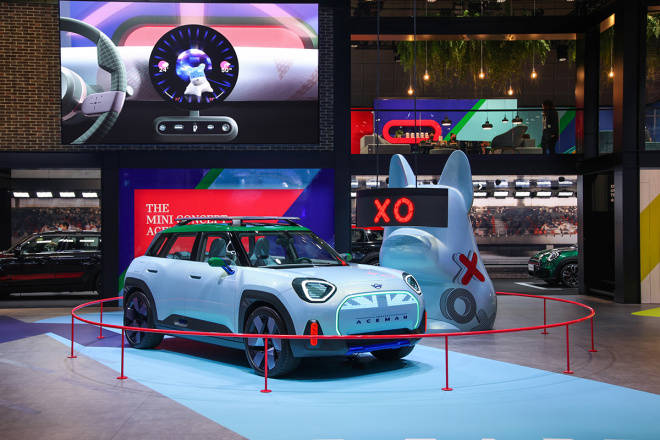 MINI展台夺得上海车展C位 网红打卡斗牛犬|沪联网车展_搜狐汽车_搜狐网