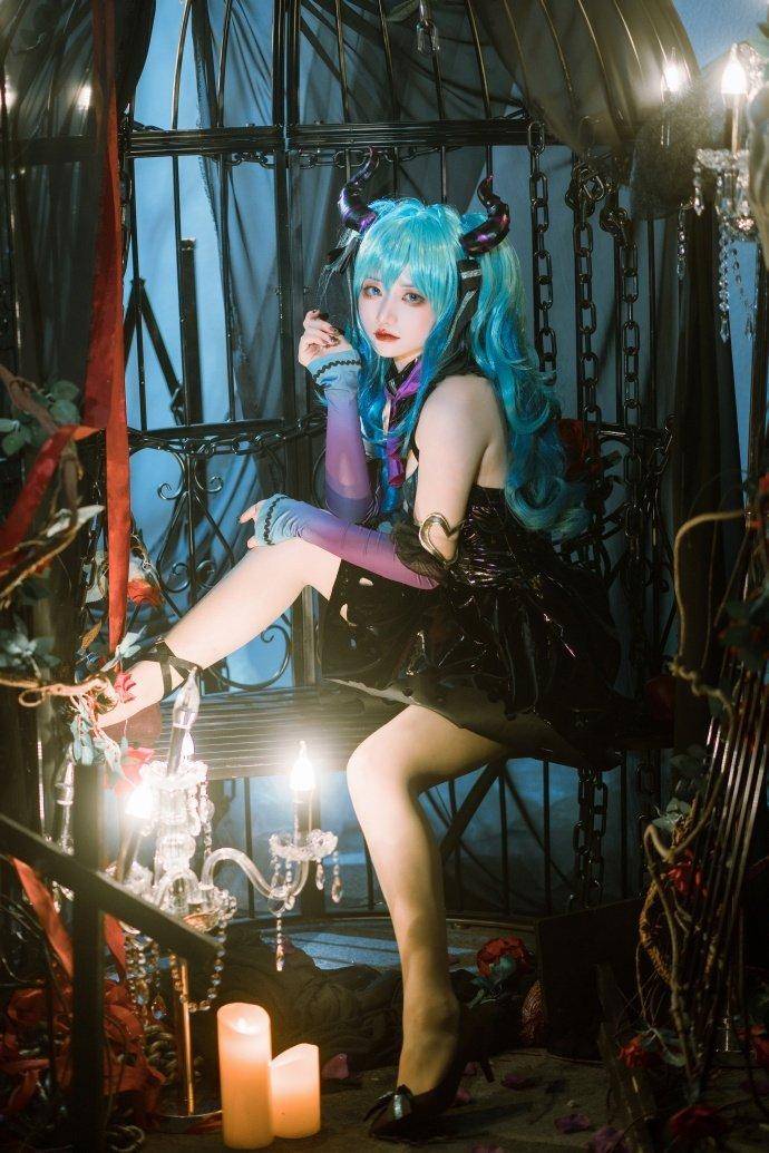 cos：miku小恶魔Cosplay正片9P-物部弥生-搜狐大视野-搜狐新闻