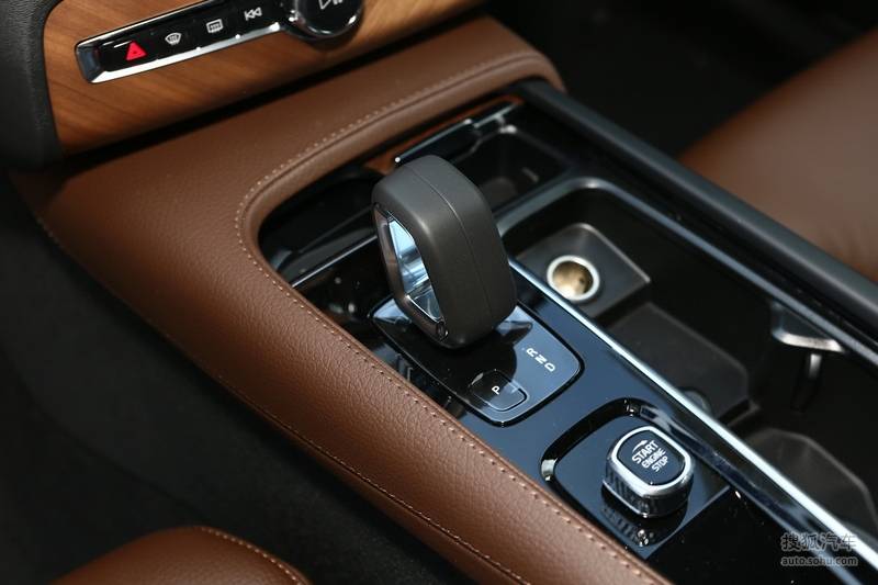 售价39.18万起 新款沃尔沃XC90/V90 CC上市_搜狐汽车_搜狐网