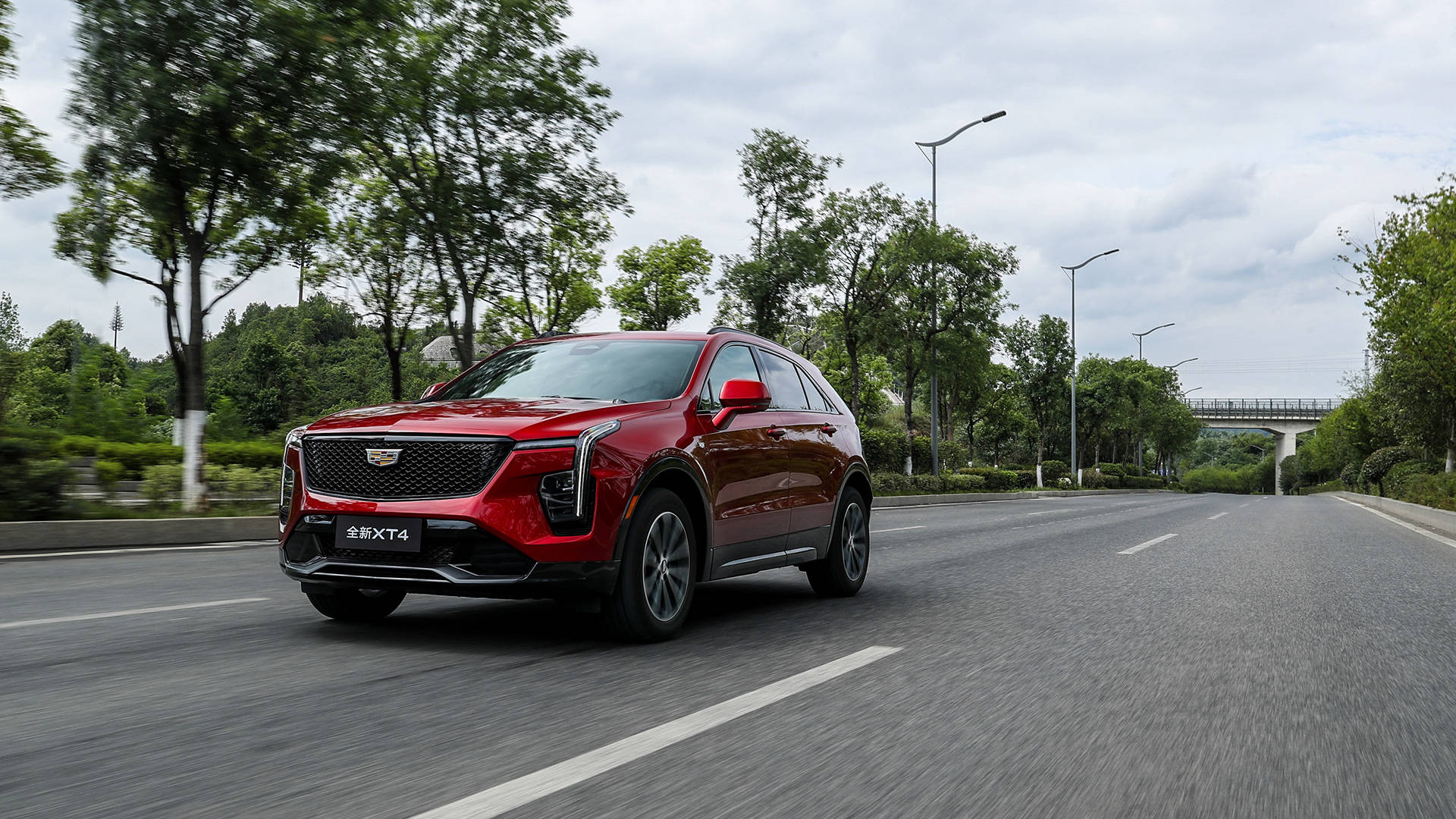 硬-log | 凯迪拉克新款XT4：动态好评！ 静态中评。 优惠差评？_搜狐汽车_搜狐网