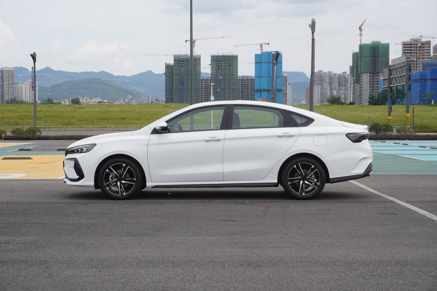 售价8.98万元 吉利缤瑞COOL冠军版上市_搜狐汽车_搜狐网