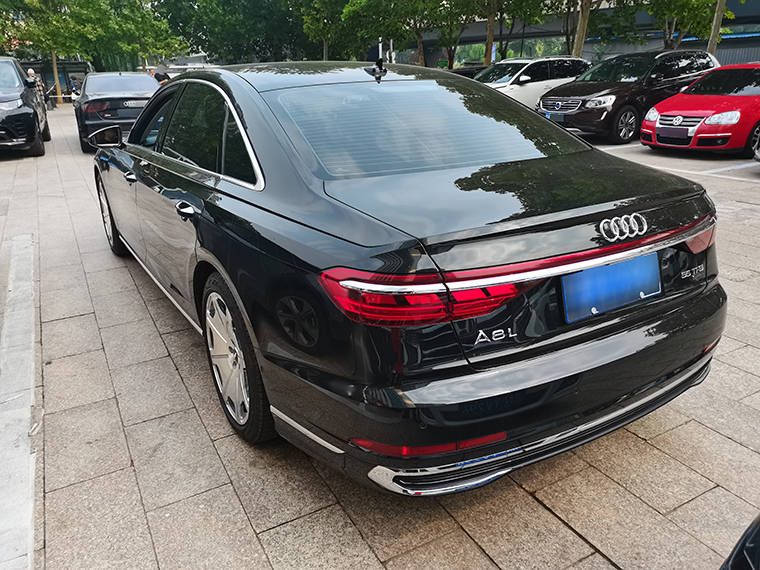 气场强大的奥迪A8L50T刷ecu改善动力迟滞换挡顿挫更完美_搜狐汽车_搜狐网