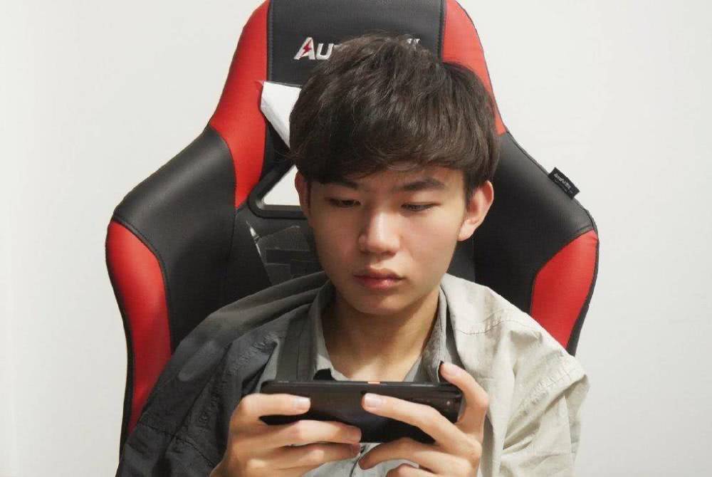 王者荣耀：看LGD大鹅图一乐？季后赛XQ双buff加身有望夺冠！_战队