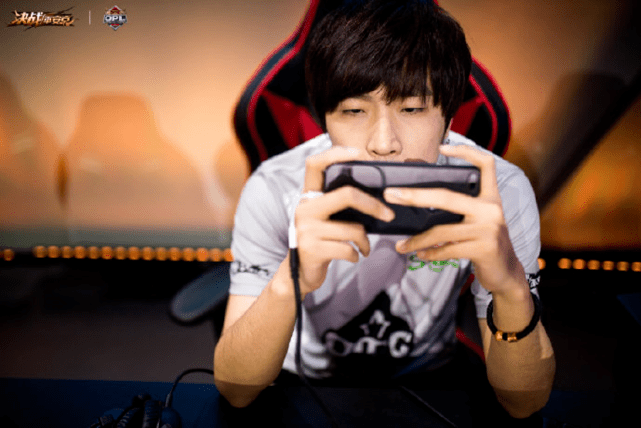 刀塔十冠王KingJ加盟ODG，再次征战OPL！网友：该验货了_战队