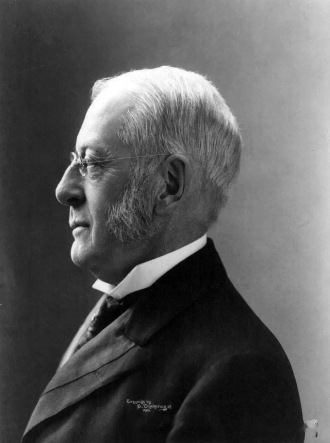 读书 | 《哈佛经典》的价值所在_美国