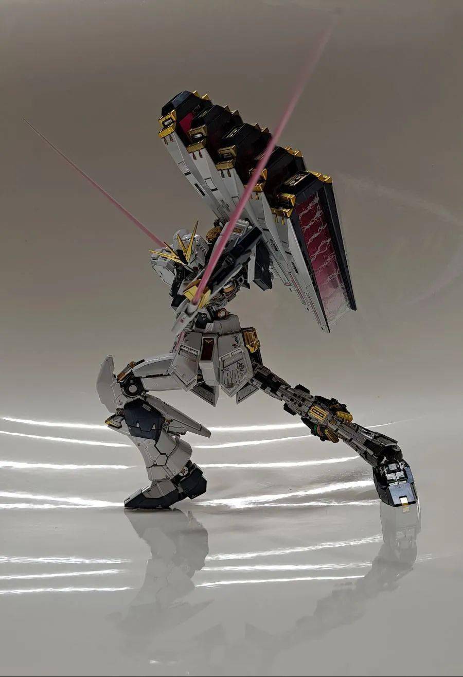 RG牛高达浮游炮的花式玩法-搜狐大视野-搜狐新闻