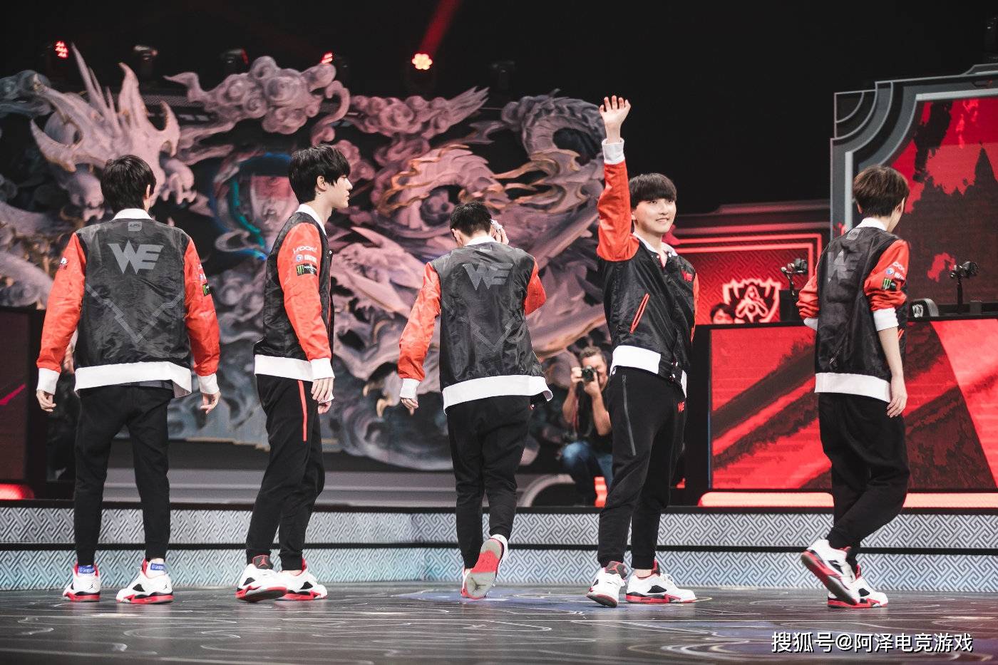 【LPL选手故事】LGD.xiye—如一_比赛