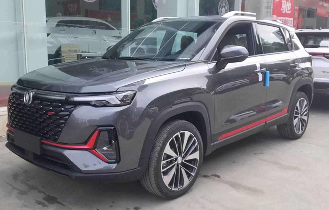 颜值媲美本田缤智，1.4T+6AT，全新长安CS35实拍_搜狐汽车_搜狐网