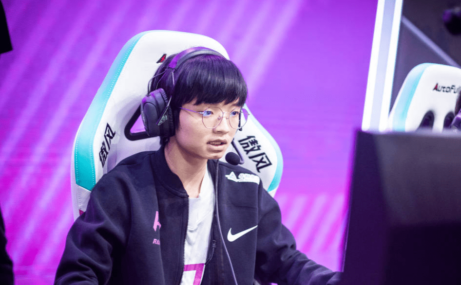 LPL春季赛：TheShy战Chelizi！IG面临关键一战_比赛