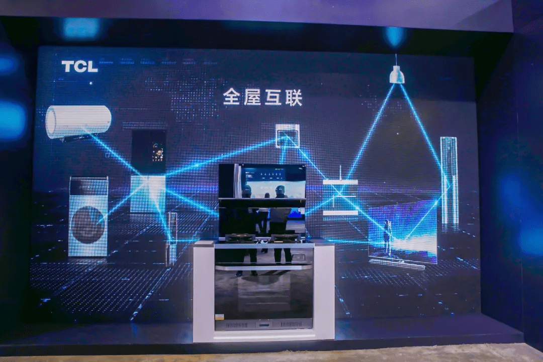 阿里小米TCL们掀起新战事，AIoT市场现三国杀_技术