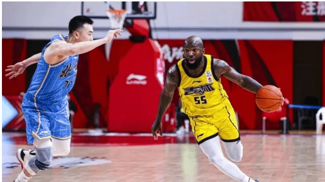 44+10+13！CBA最良心的外援，他被曝想要离队？_琼斯