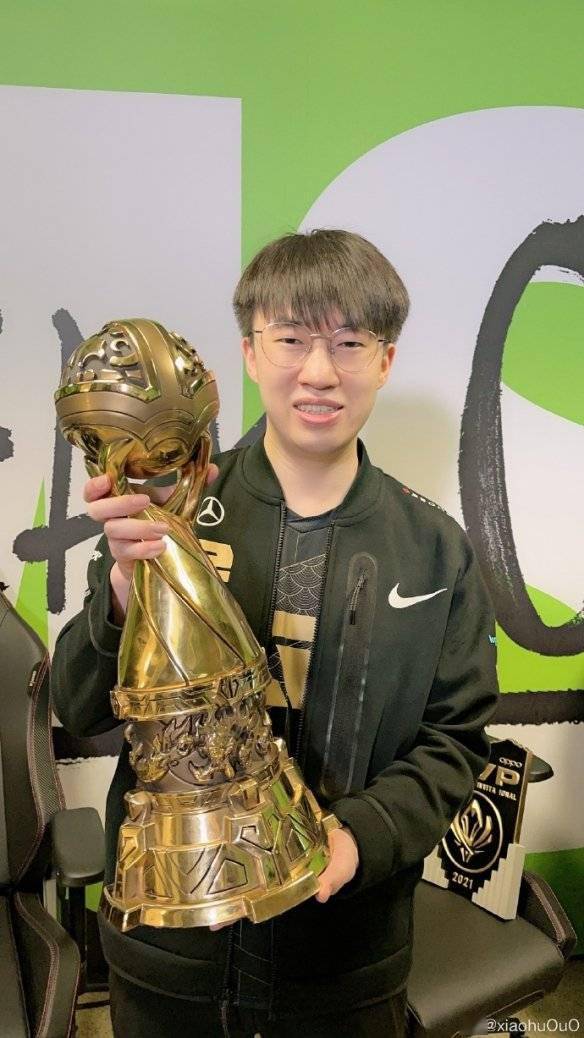 RNG斩获2021MSI冠军！《LOL》小虎：知耻而后勇_Xiaohu