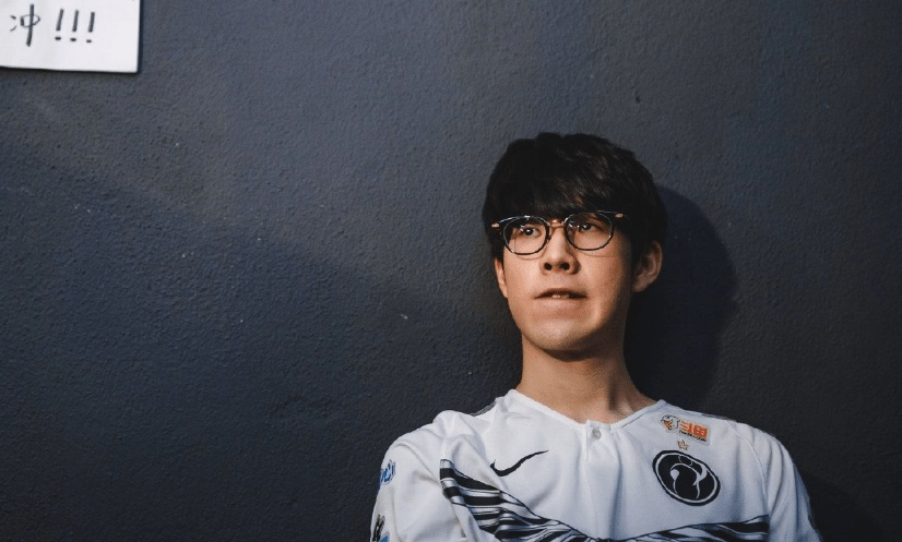 是好消息同样也是坏消息？NoFe与TheShy刚抵达上海_比赛