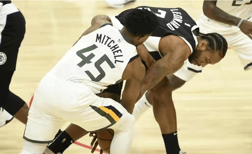 NBA:37+16！41+13！联盟第一，18天前被喷到快退役，如今成为城市英雄_乔治