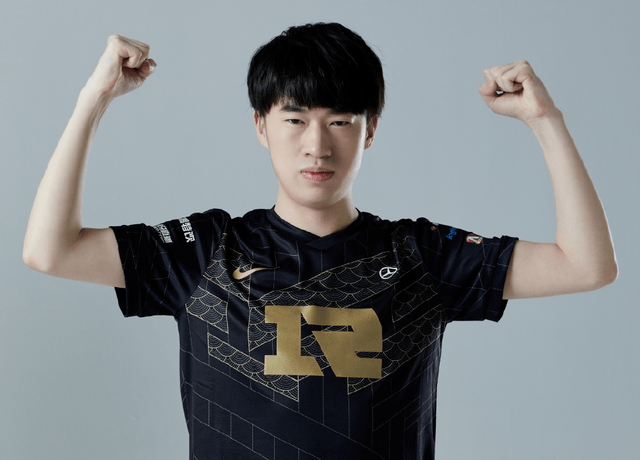 LPL“最强上单”诞生，RNG小虎全票入选一阵，落选MVP太可惜_战队