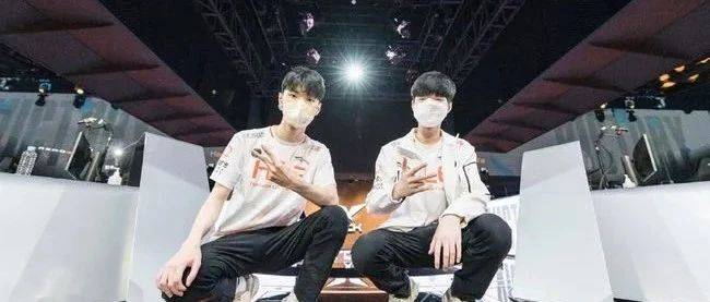 前GRF教练预测EDG或DK夺冠，看不起RNG和FPX，Uzi和宝蓝后续_观众