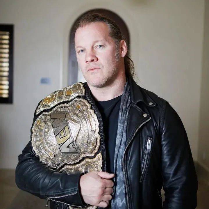 Y2J的退役赛会在《摔角狂热》举行？网友：解雇百人，只为此时！_生涯