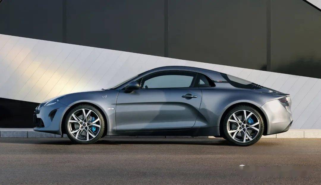 全新Alpine A110改款官图曝光，旗舰S版近300匹马力，名副其实的大玩具 | 酷乐汽车_搜狐汽车_搜狐网