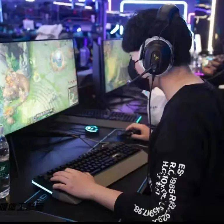 新生赛后体验不一样的“竞”享时刻_进行_bo_电竞