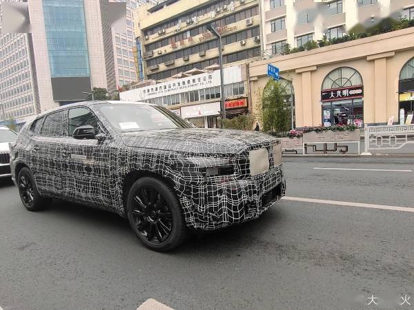最高700马力！宝马X8 M国内路测图曝光 或下月发布_搜狐汽车_搜狐网