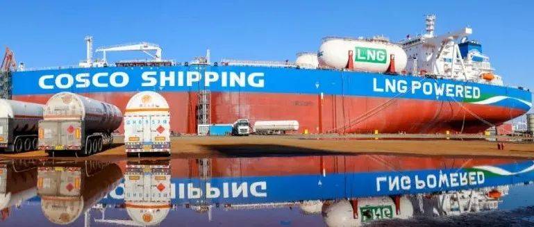 【冲刺保任务 奋力开新局】全球首艘LNG双燃料VLCC完成LNG加注关键节点_操作_集团_大船