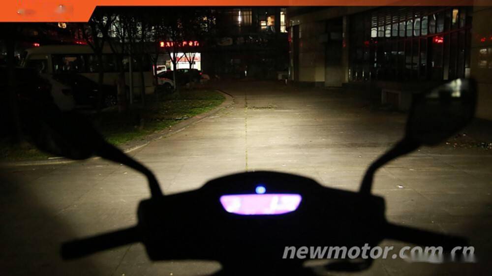 据说这是万元内的都市型踏板典范？豪爵UCR125_搜狐汽车_搜狐网