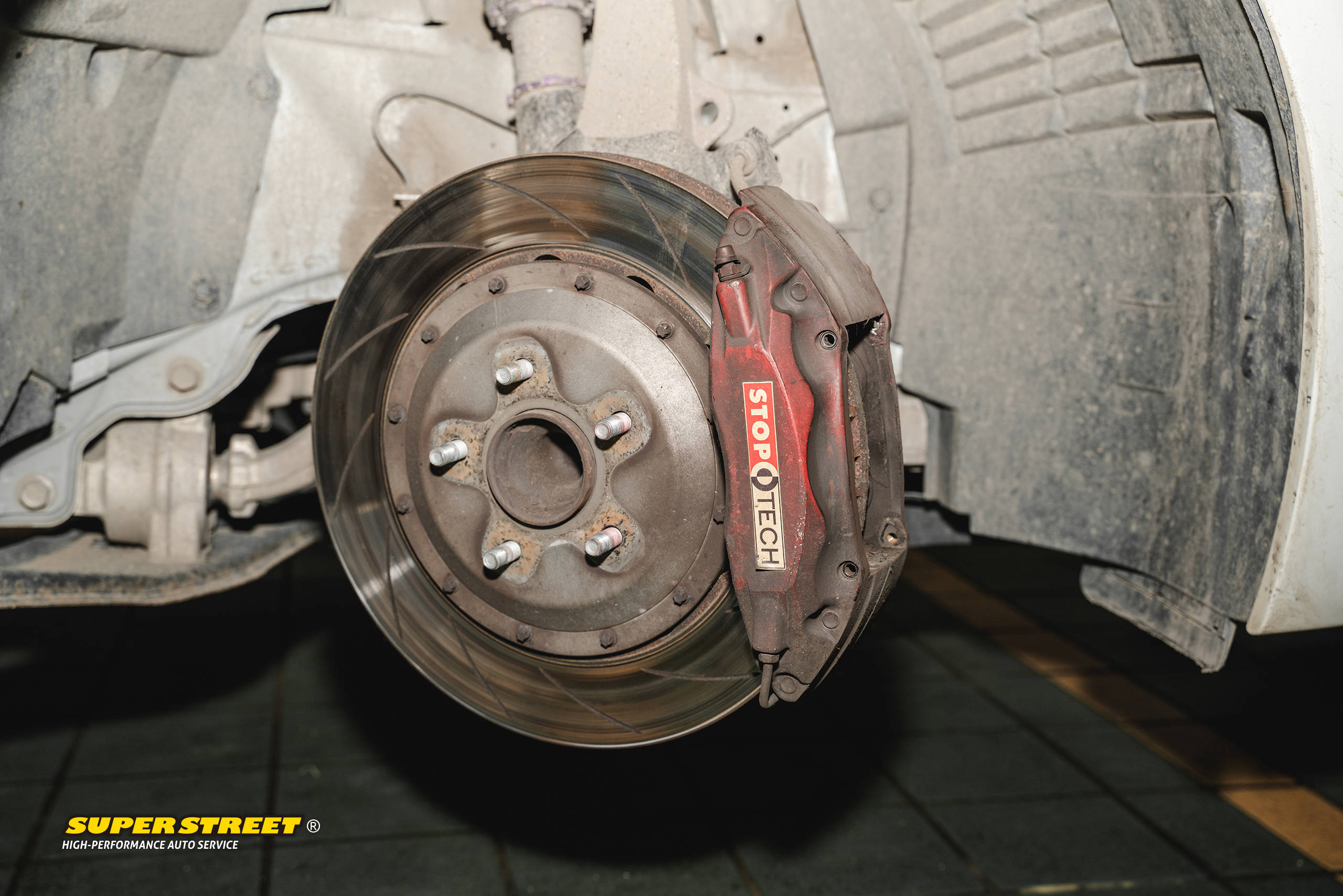 英菲尼迪Q50L更换STOPTECH ST40刹车片，摩特8100全合成机油_搜狐汽车_搜狐网