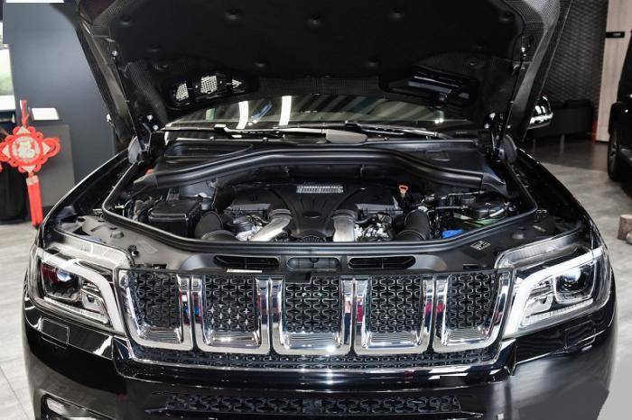 售99.8万元起，北京BJ90到店实拍，4.0T V8发动机+全时四驱_搜狐汽车_搜狐网