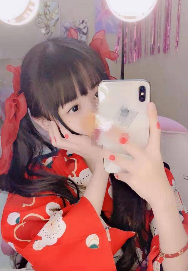 蔡萝莉终于脱下萝莉服,晒穿泳衣照秀好身材,粉丝:“蔡蛮腰”! 直播 网友 视频