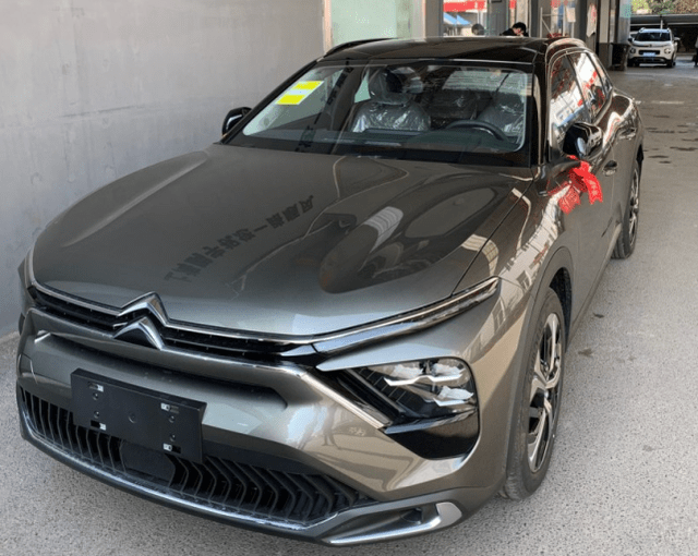 16.2万买辆雪铁龙凡尔赛C5x，公司首辆，同事赞叹：浪漫且风雅_搜狐汽车_搜狐网