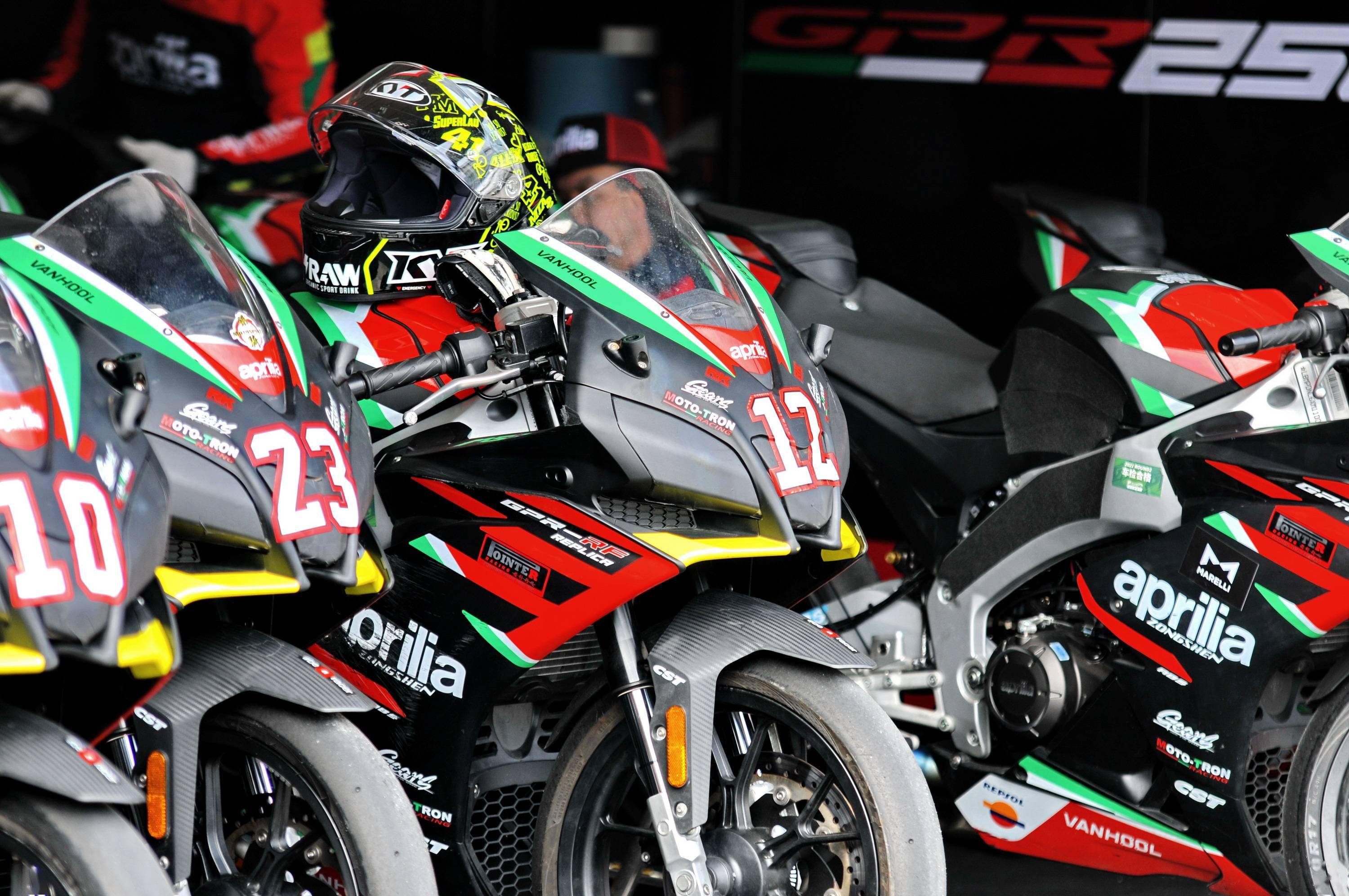 从赛场数字看 Aprilia GPR250S、GPR250R_搜狐汽车_搜狐网