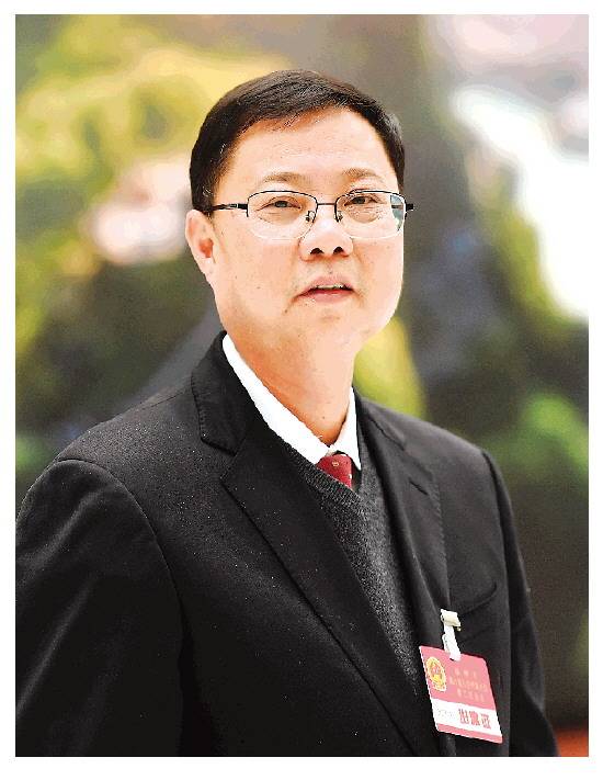 人大代表专访！听听他们说了什么_工作_发展_建设