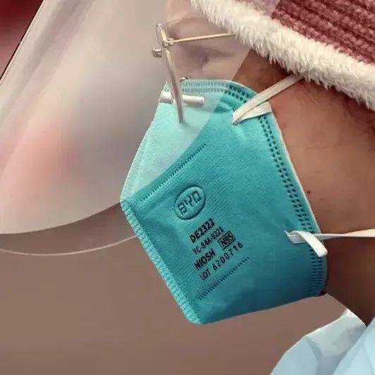 CDC未改變戴口罩指南 但N95售價飆到「荒謬」_Larsen_高於_生活