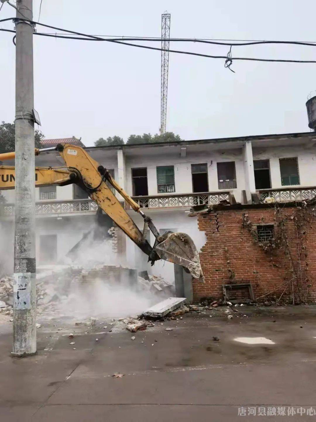 唐河县一小分校暨成都路等征地拆迁,拆除2800余平方米,赔偿金额1120万元滨河街道建设路项目