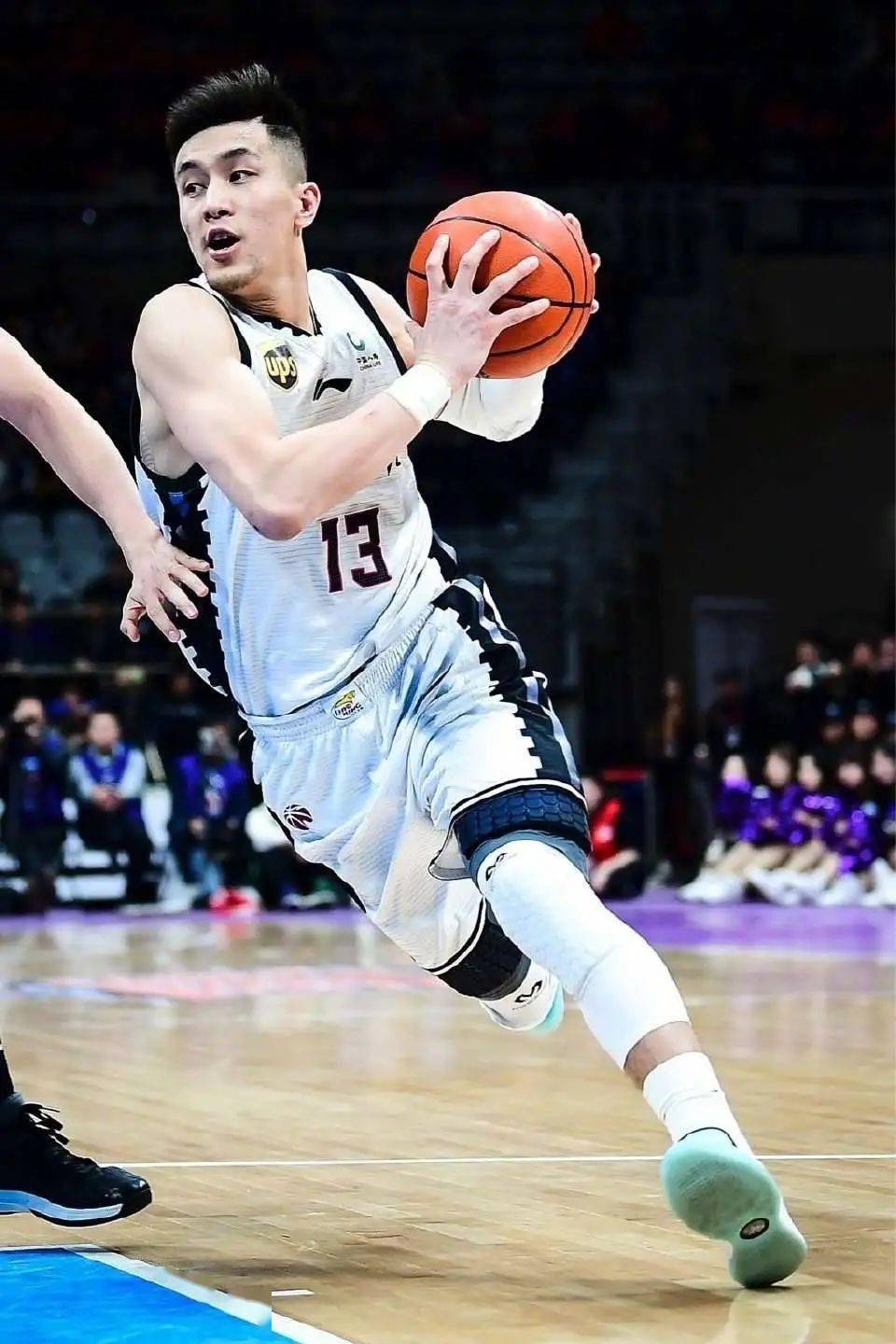 排面！又一双专属于郭艾伦的球鞋来了……_Jordan_Brand_Low