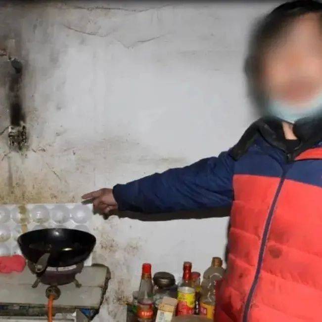 离谱！德州一男子连偷带吃，不仅三次盗窃同一家，还在现场做起了饭嫌疑人先生小偷