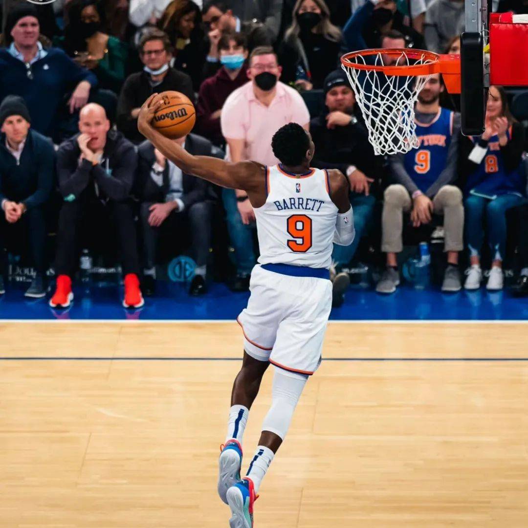 OL2 | 2K22球员数据变化（更新至3.10）（尼克斯）_进攻_原地_稳定性