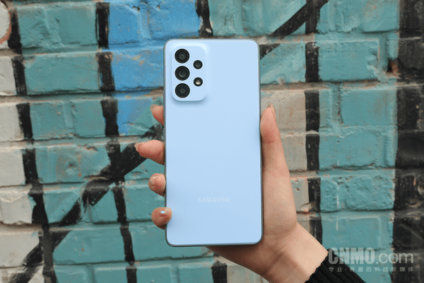 三星Galaxy A53 5G测评：简约不简单 轻薄且全能_屏幕_手机_高亮度