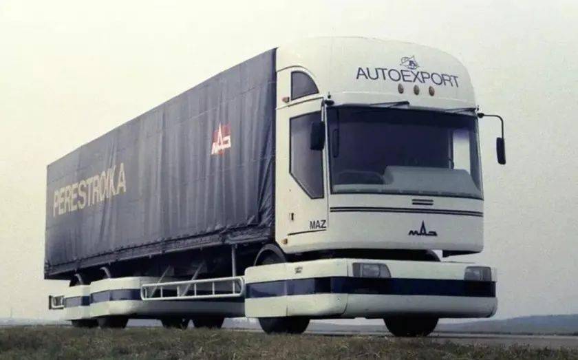 “奇葩”的MAZ-2000公路列车 战斗民族打破天花板的设计_搜狐汽车_搜狐网