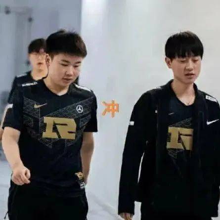 “T1全面压制RNG”，韩媒调侃Msi小组赛数据，场均时长仅23分13秒_战队_比赛_rng