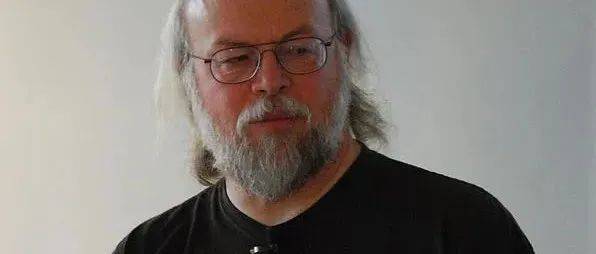 历史上的今天：Java 之父诞生；中国首家互联网公司成立；CP/M 操作系统发明者出生_达尔_基尔_处理